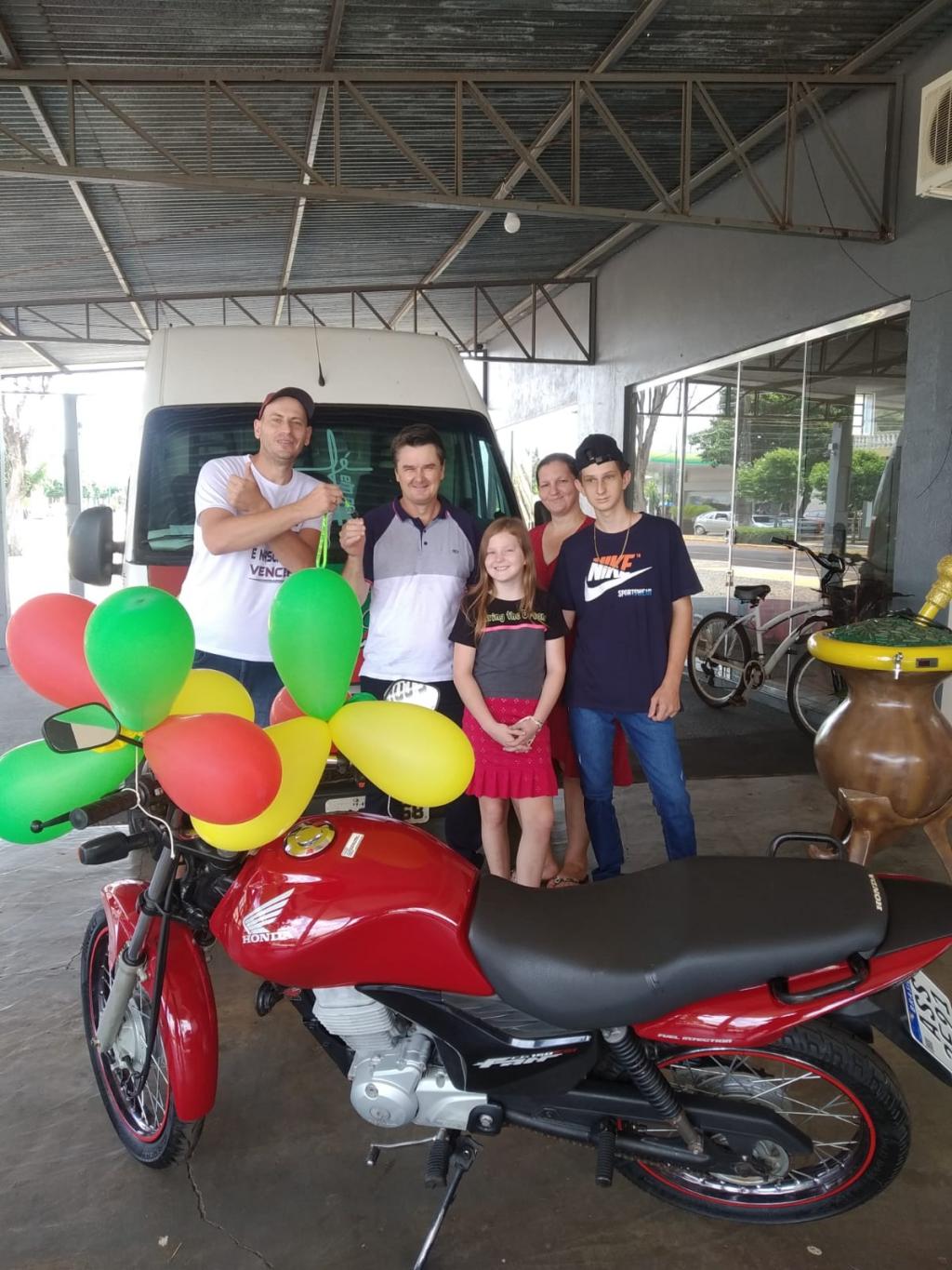 Neri Liebert fatura a moto Honda Fan 150 cilindradas sorteada hoje no ...