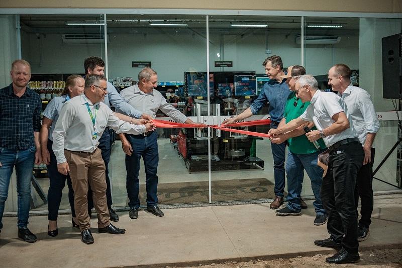 Primato inaugura unidade cerealista e Casa do Produtor em Vera Cruz do Oeste